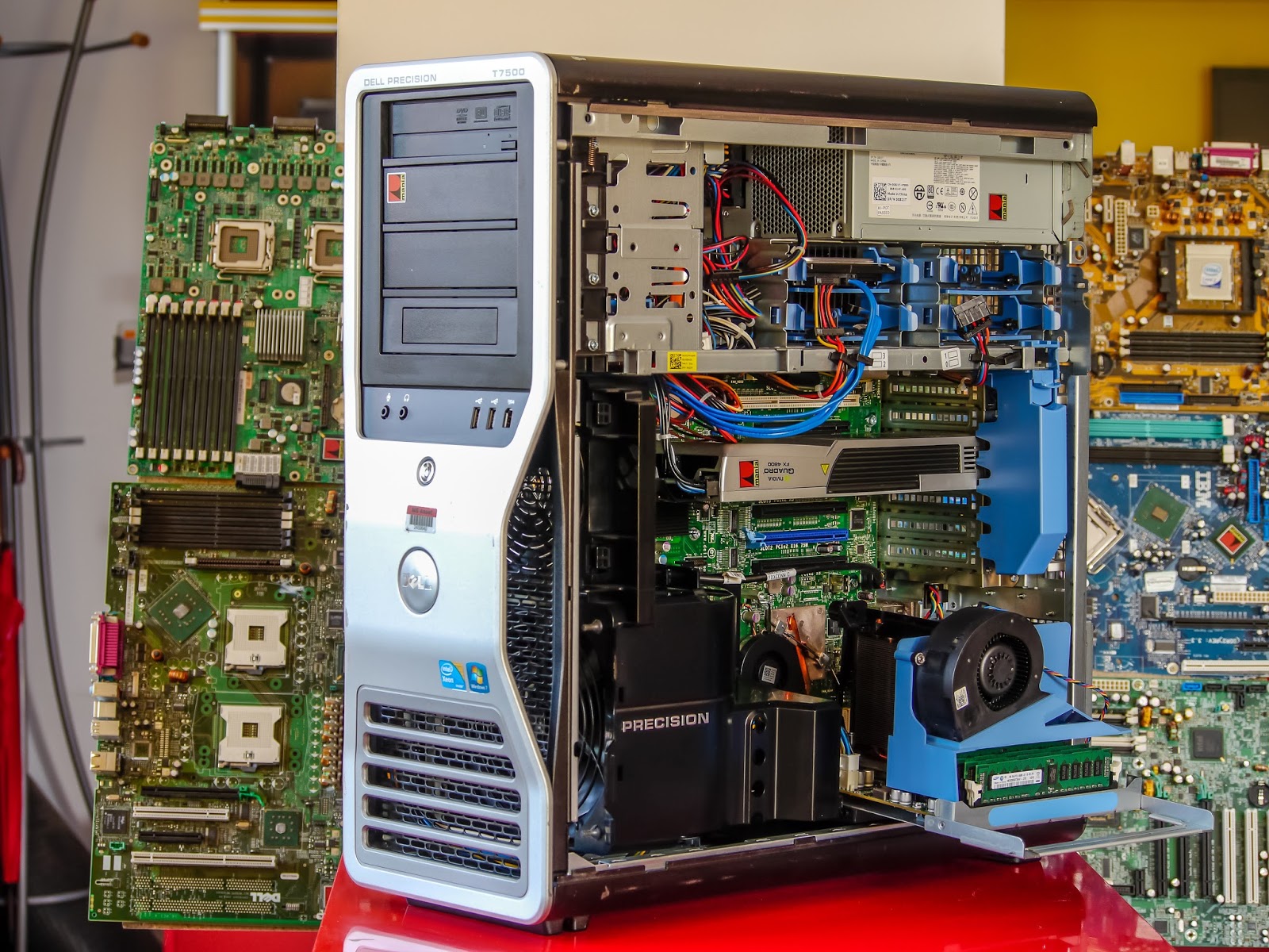 Dell Precision T7500 - могъщ и внушителен | Retro-PC-Mania - ревюта на ...