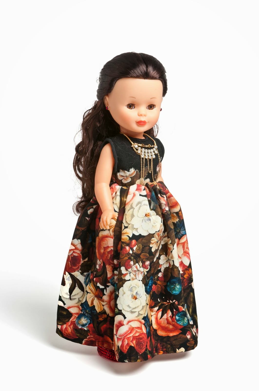 Exhibition: Nancy se viste de moda (Museo del Traje, Madrid ...