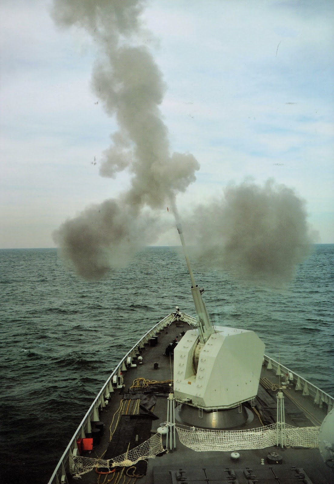 China Defense Blog: Correcting the internet -- The 130mm Naval Gun ...