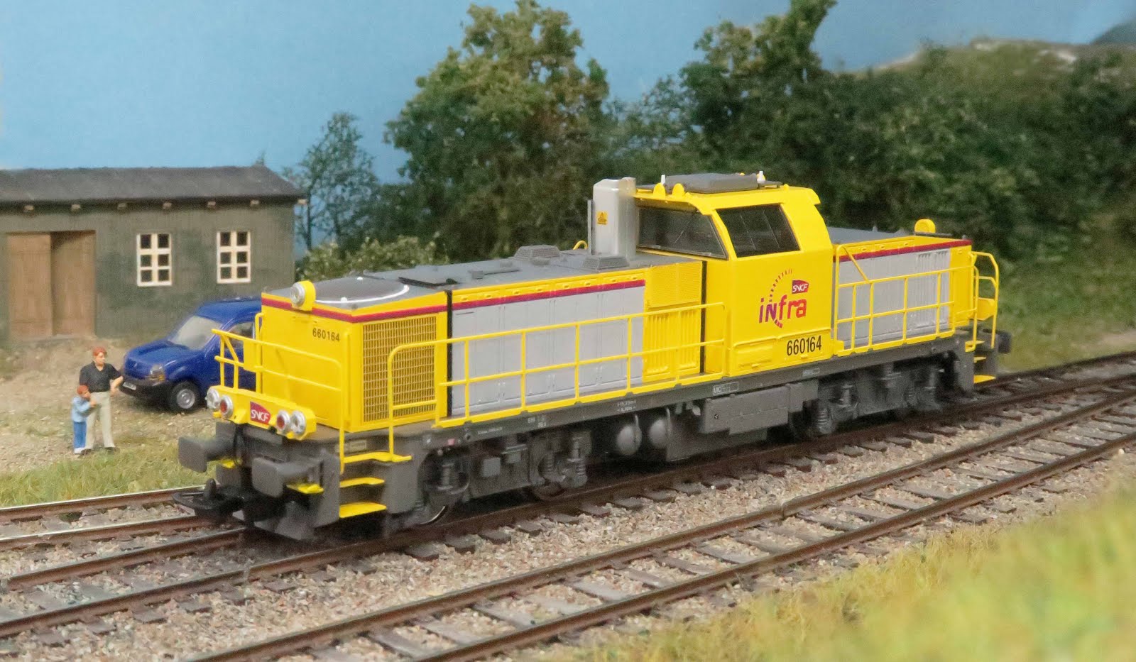 Loco-Revue: Piko : la BB 6-60164 Infra est là