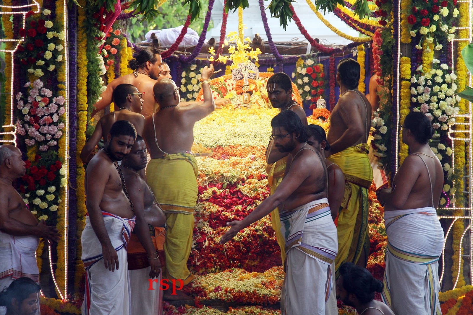 Glorious Pushpa Yagam in Sri Kodandarama Swamyvaari Temple - rspnetwork.in