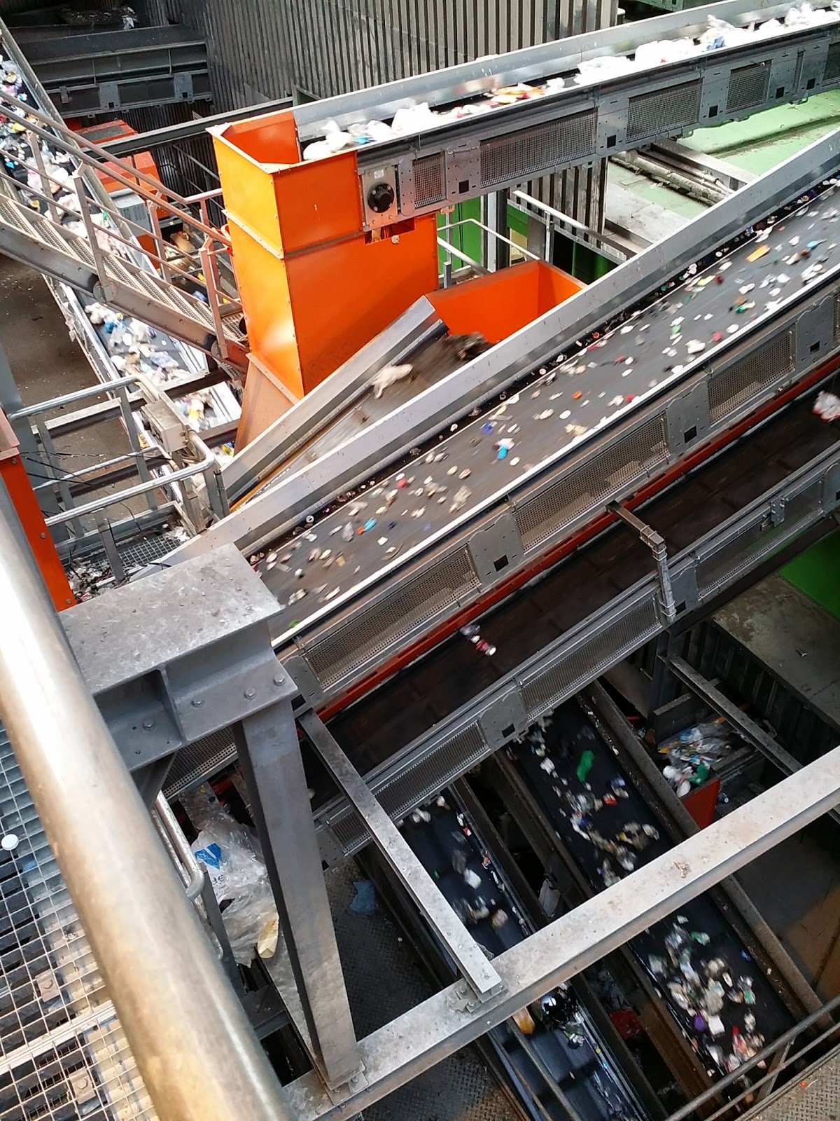 Erick Wuestman VAXA: Leren van het sorteren van plastic huisvuil.