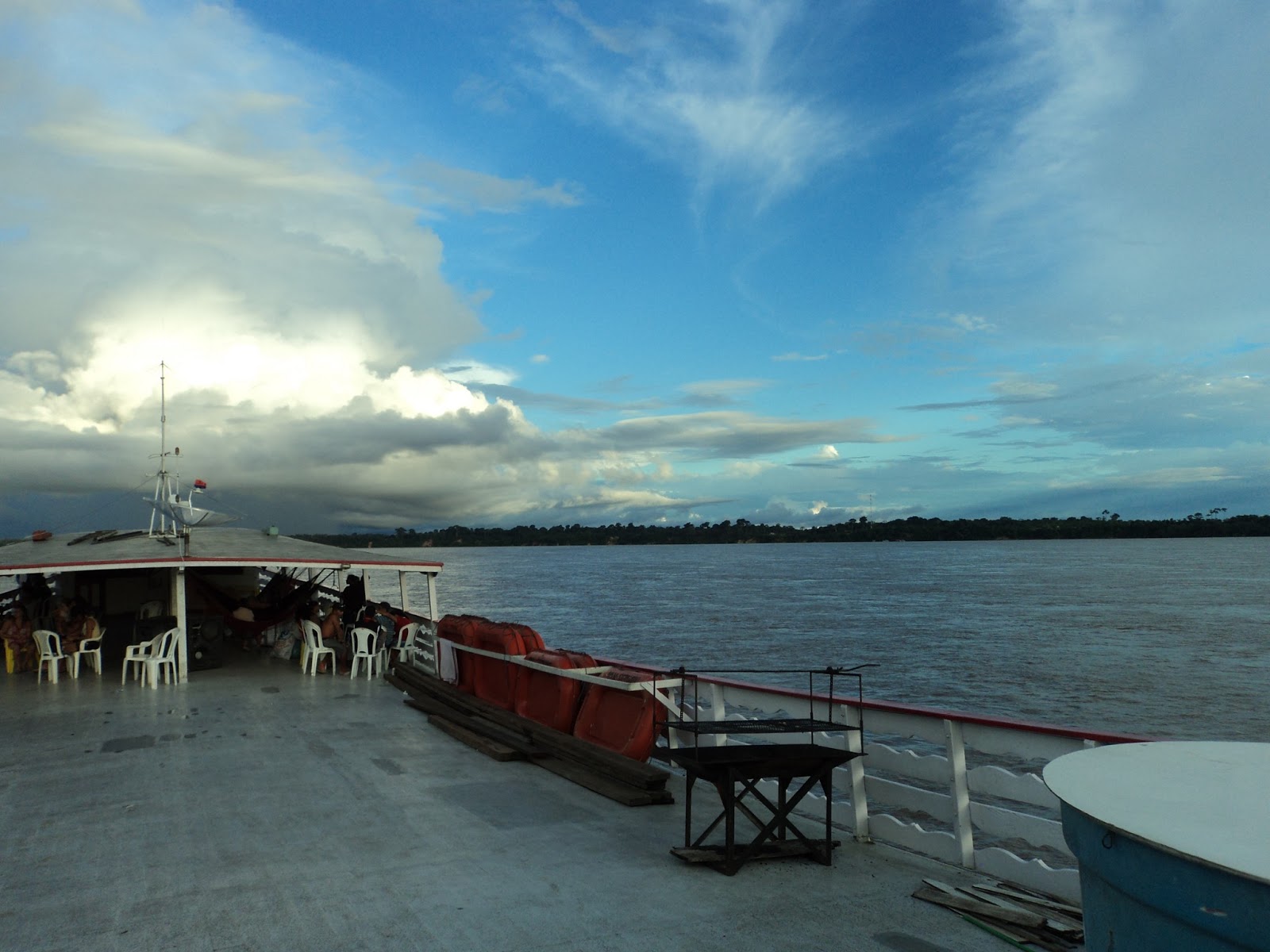 De Porto Velho à Manaus de Barco - Rio Madeira, Barco, 1° dia de viajem