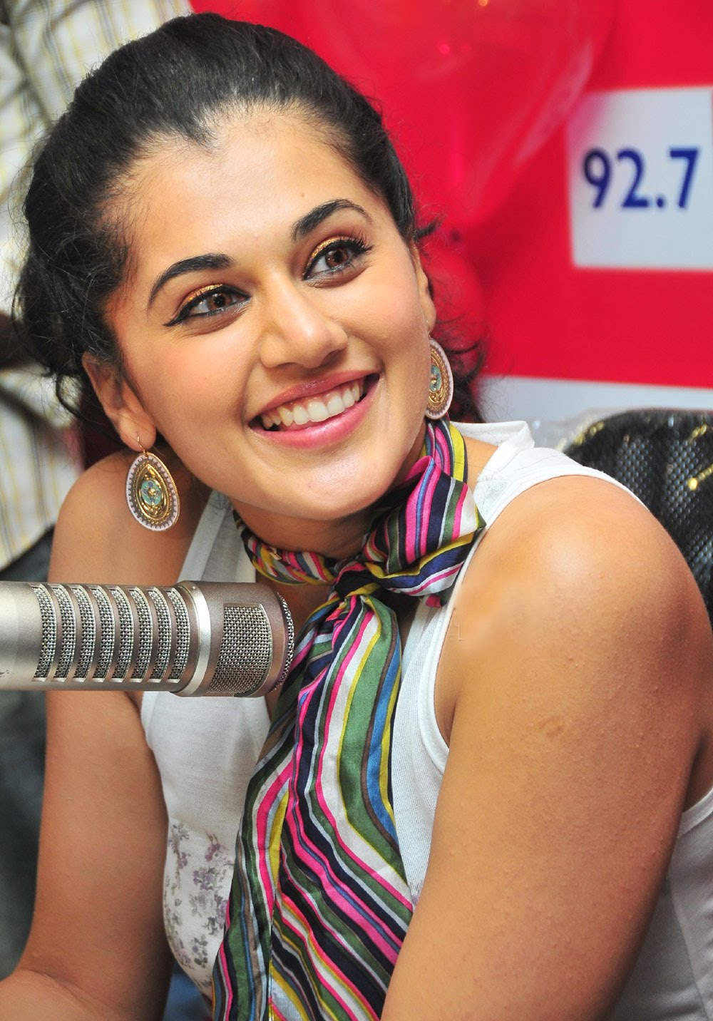 Tapsee Pannu at Big FM On Her Valentine & Cute Pics |Beautiful Indian ...