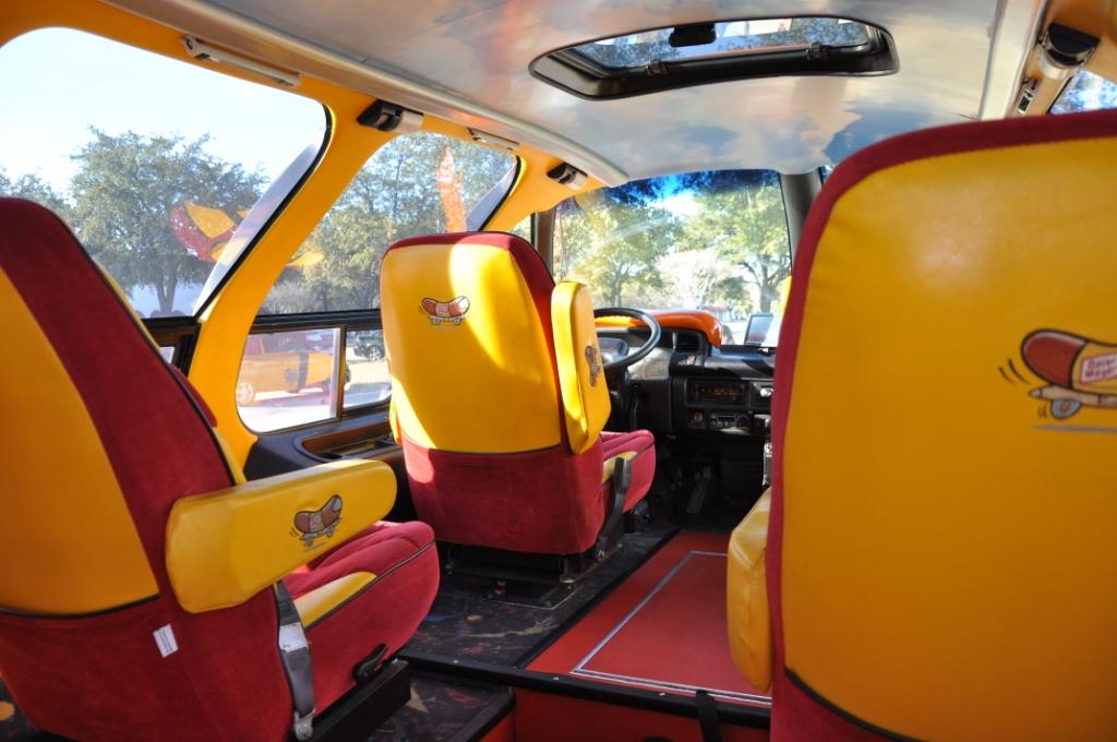 Savor The Days: Oscar Mayer Wienermobile
