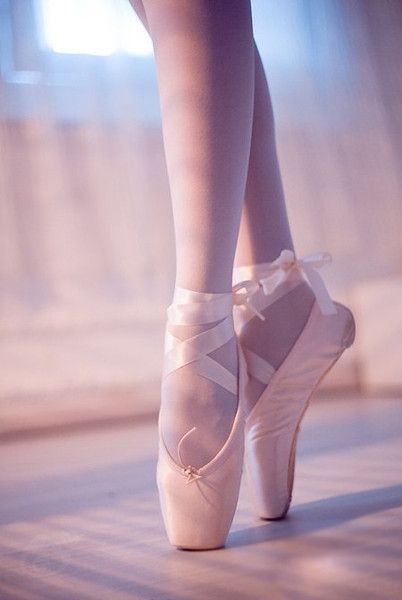Your Pointe Shoe: Ballet Pointe Shoes For the Lower Arch