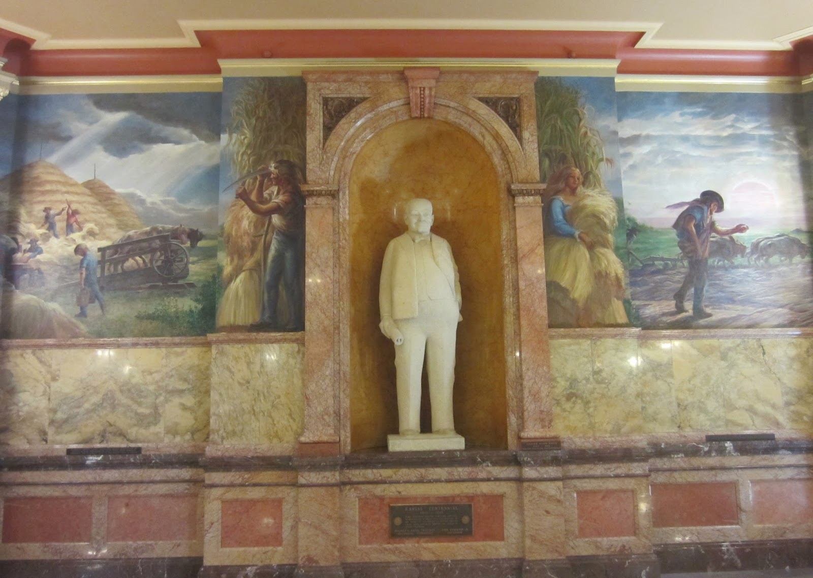 Souvenir Chronicles: TOPEKA, KANSAS: STATE CAPITOL BUILDING