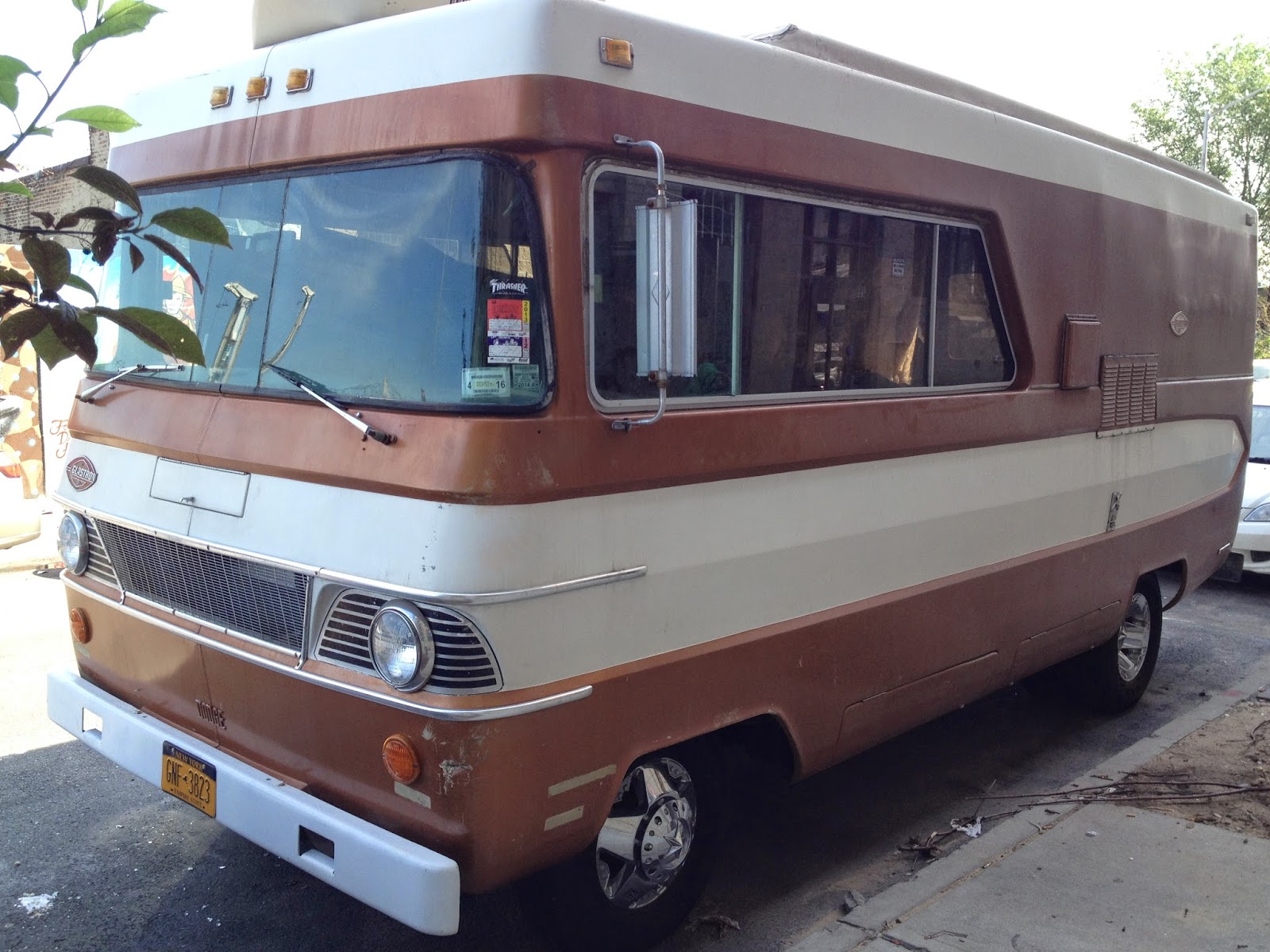 NYC Hoopties - Whips Rides Buckets Junkers and Clunkers: RV Roundup