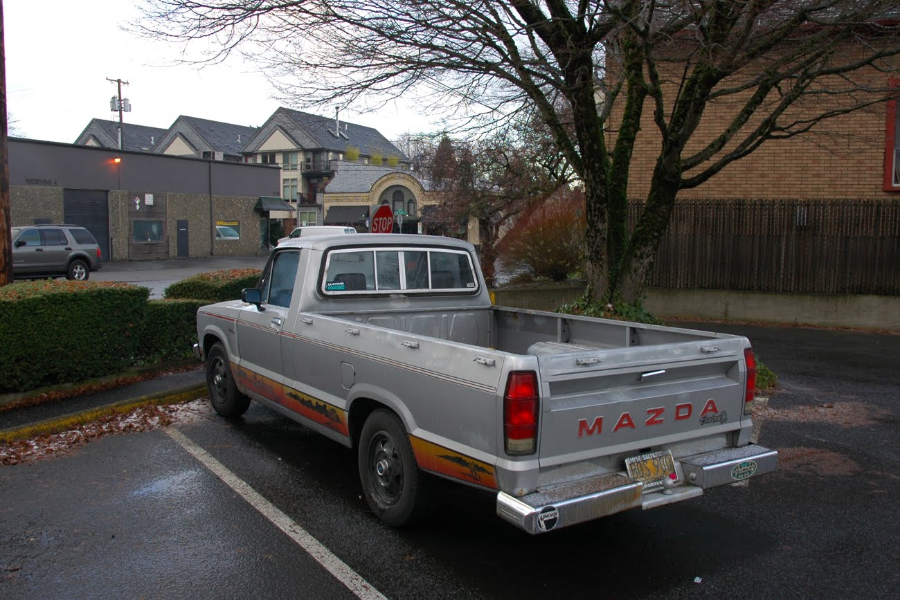 OLD PARKED CARS.: 1980 Mazda Sundowner Sport.