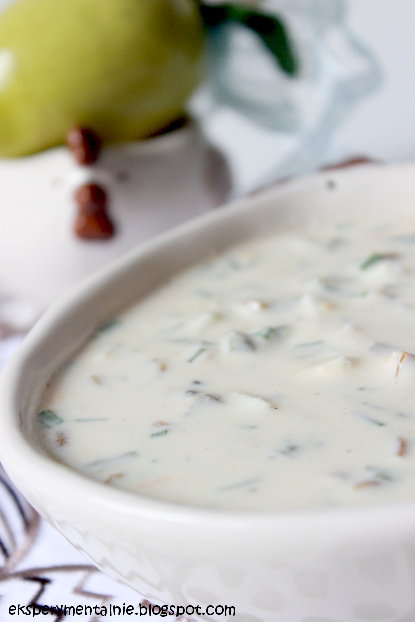 Sos tatarski z marynowanymi grzybkami