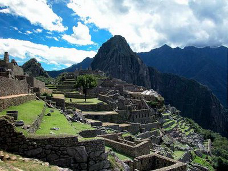 Travelling Place: Machu Picchu in the Upper Valley of Urubamba, Peru ...