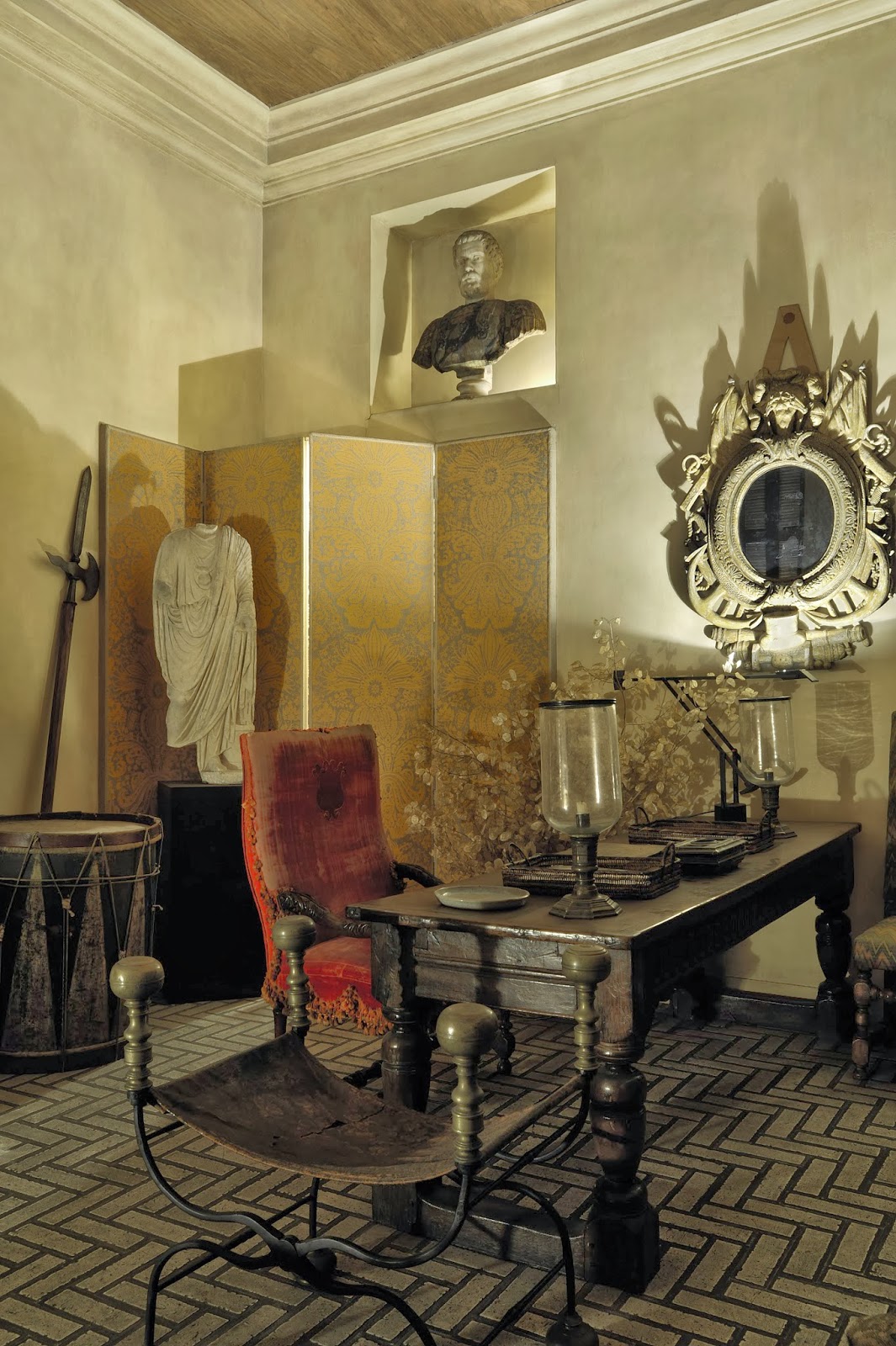 Chic at Christie's: Michael Inchbald | Home Design Interior