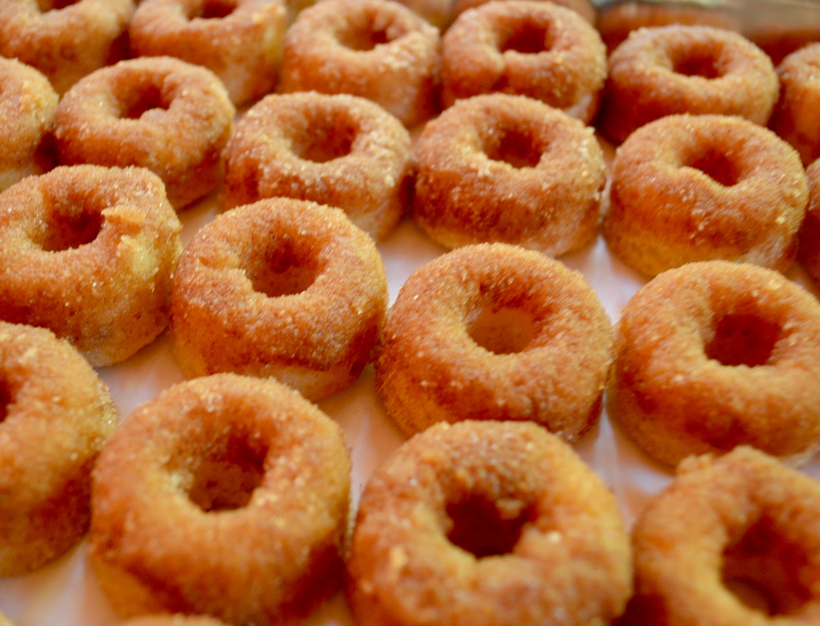 Once Upon A Pedestal: Mini pies & donuts