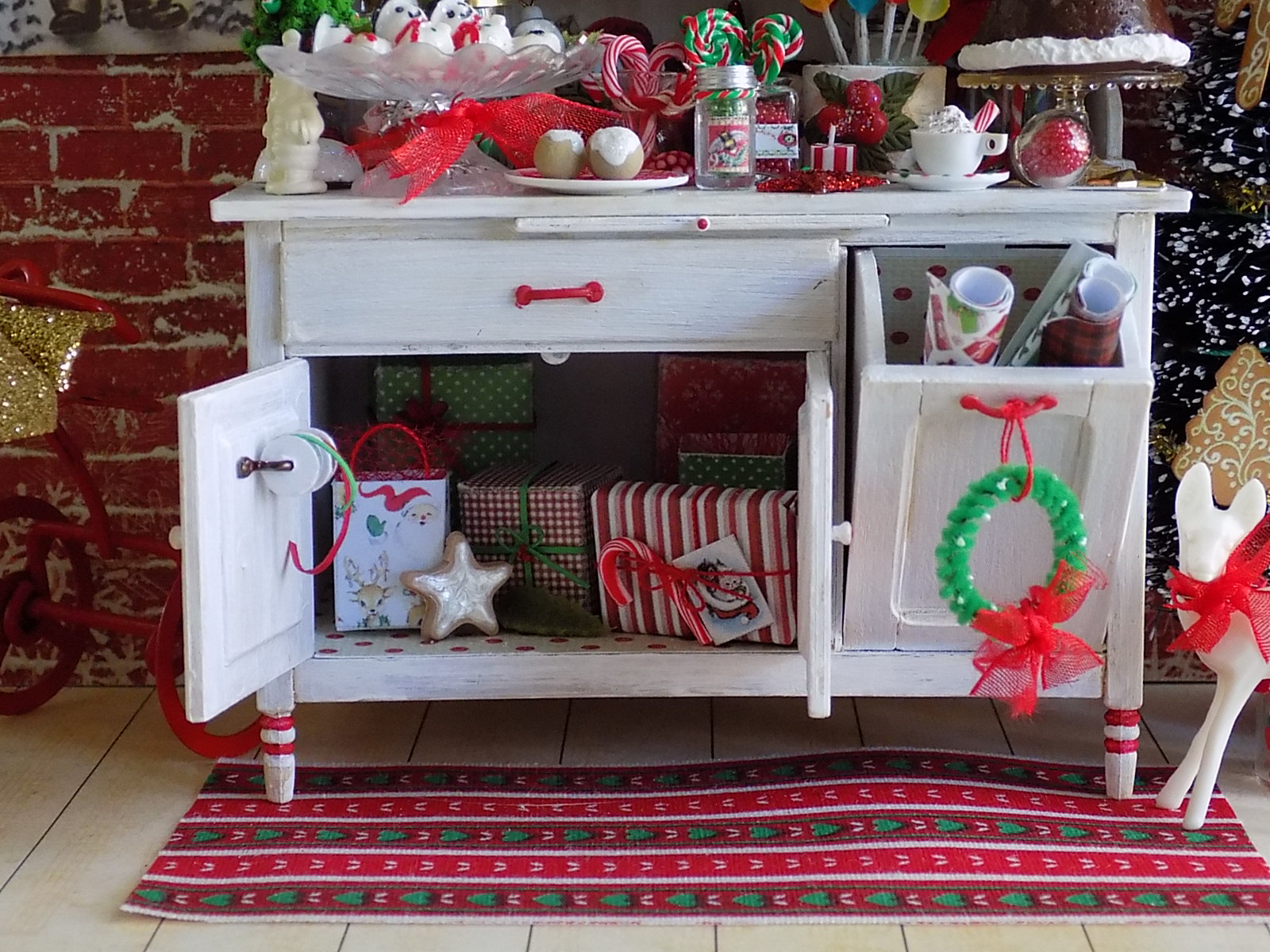 flew the coop: Holiday Sweets Hutch