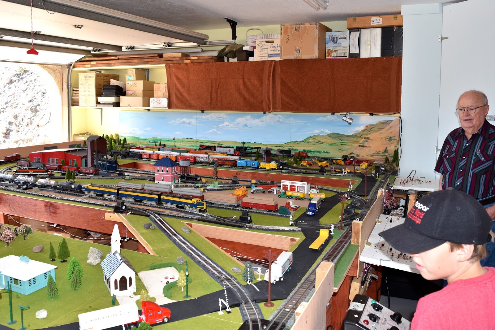 Valley of the Sun" S-Gaugers : John Cooke's Western Railroad Layout