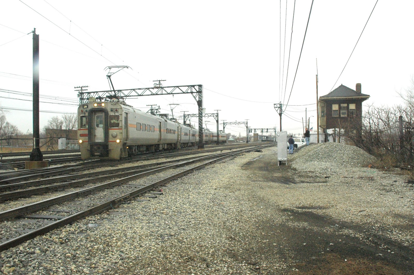The Position Light: PHOTOS: METRA KENSINGTON Tower