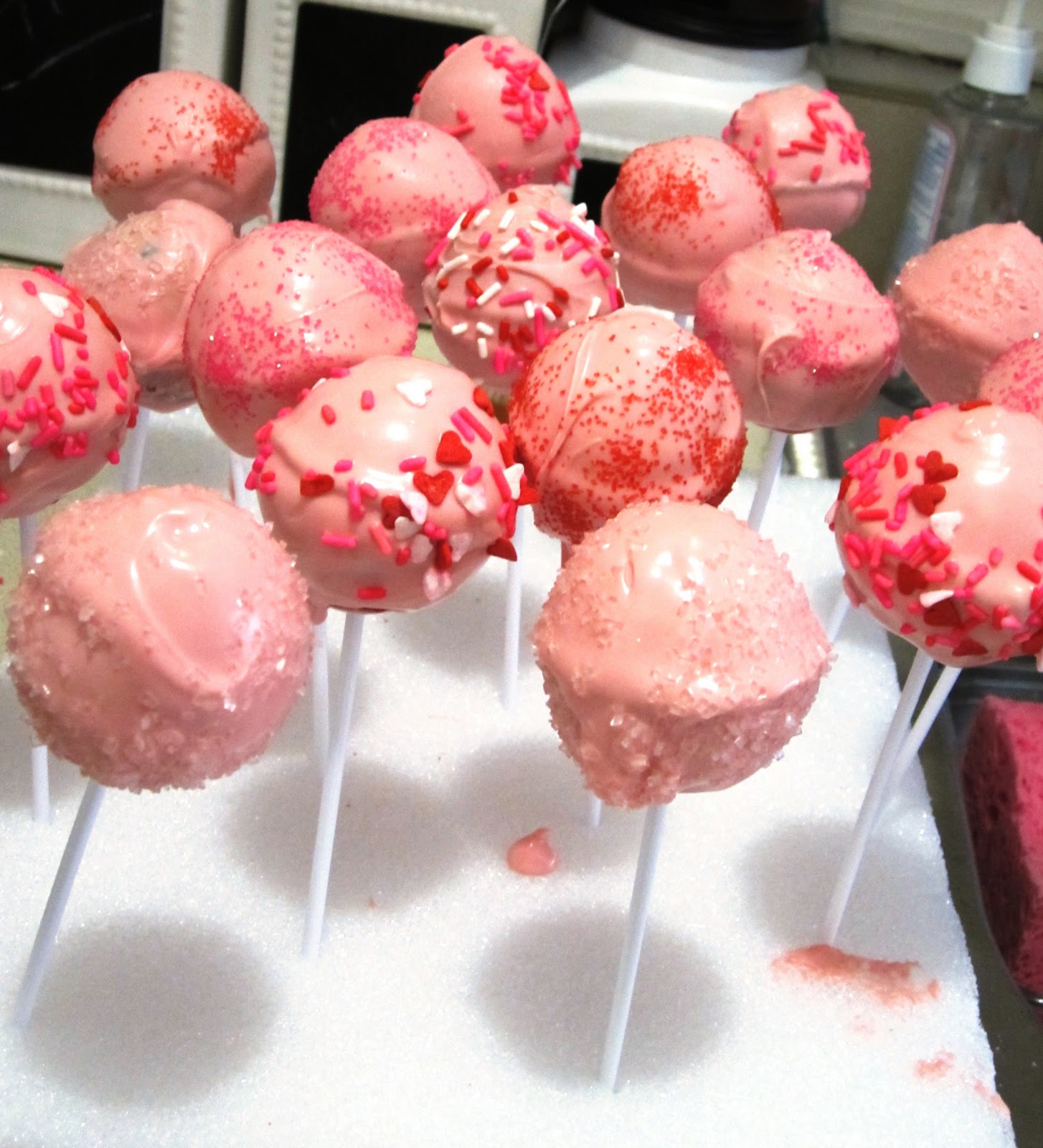 PinsterSisters: Valentine’s Day Cake Pops
