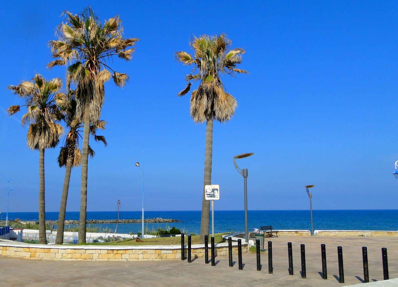 cnou-au...MAROC: Chefchaouen – Cabo-Negro (Lundi 25 Avril 2016)