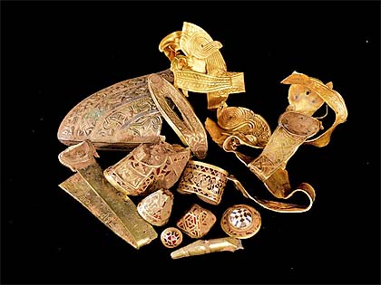 The History Notes: Anglo-Saxon Gold Rewrites History