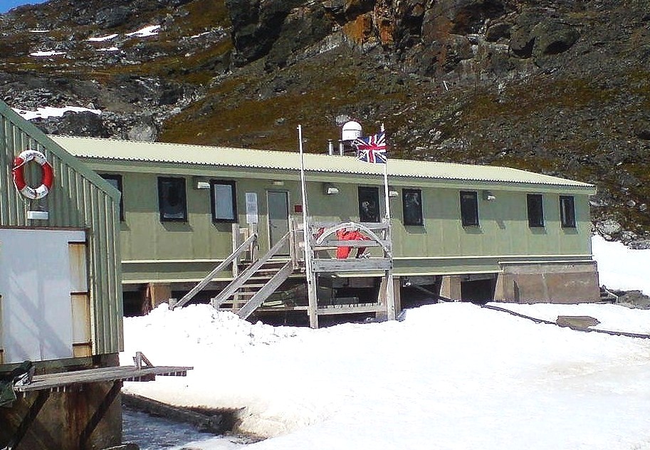 Ultima Thule: Signy , in the South Orkneys - a british base in Antarctica
