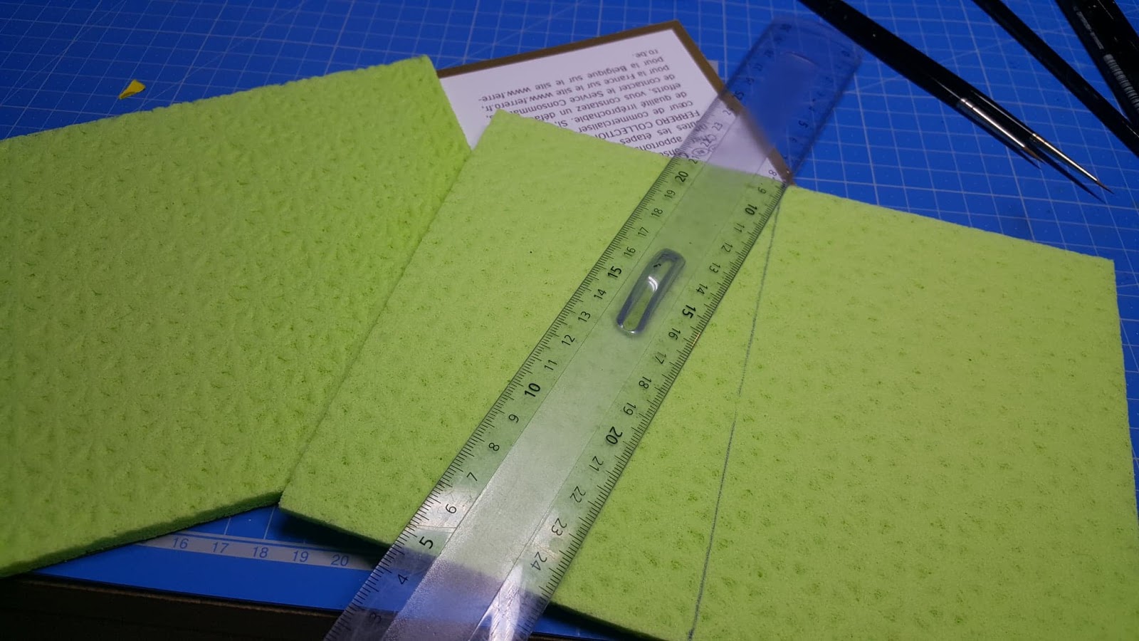 Tutorial - A 15$ Wet Palette / Une palette humide à 15€ ~ Chestnut Ink