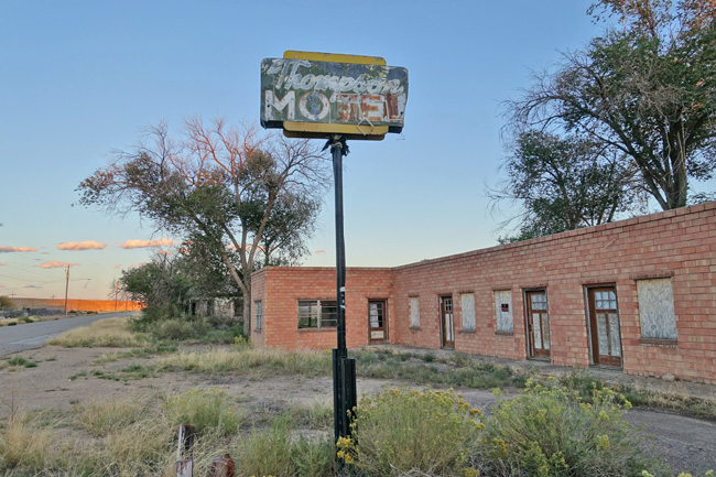 Dead and Dying: Sego ghost town and Thompson Springs, Utah