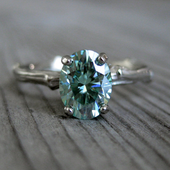 Vena Amoris: Colored Moissanite