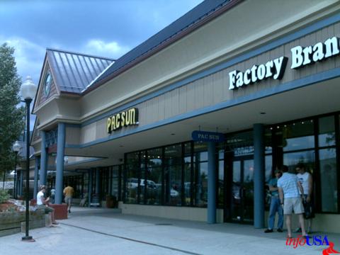 PacSun to close up to 200 stores