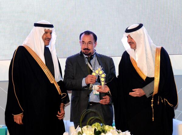 LINGKAR WARNA: Mengenal sang arsitek Mahmoud Bodo Rasch!!!