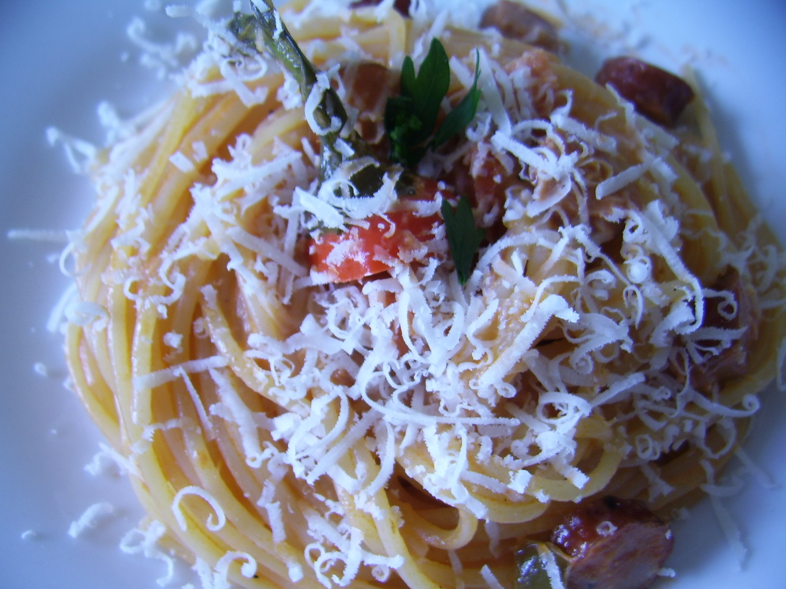 irenafoods: Spaghetti with sausages and green pepper - Spaghetti con ...