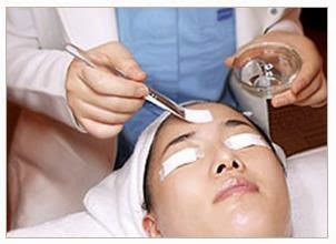 Renewme Skin Clinic: Facial Peel Programs in Seoul, Korea - 2. Skin Scaling