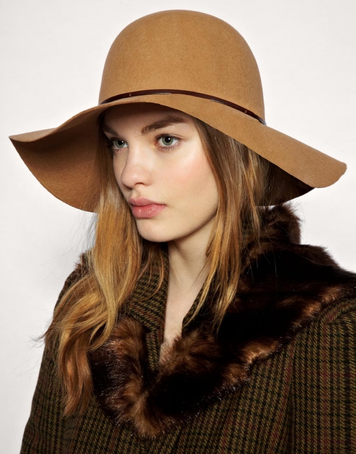 Preety SMART women hat style ~ smashgossips