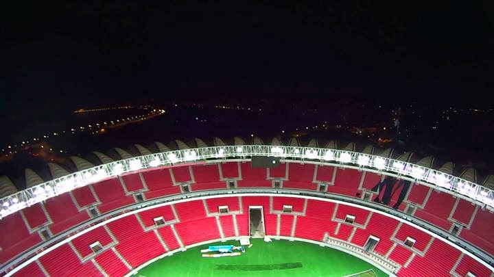 O Maior do Rio Grande: Confira: Imagens do Beira-Rio iluminado