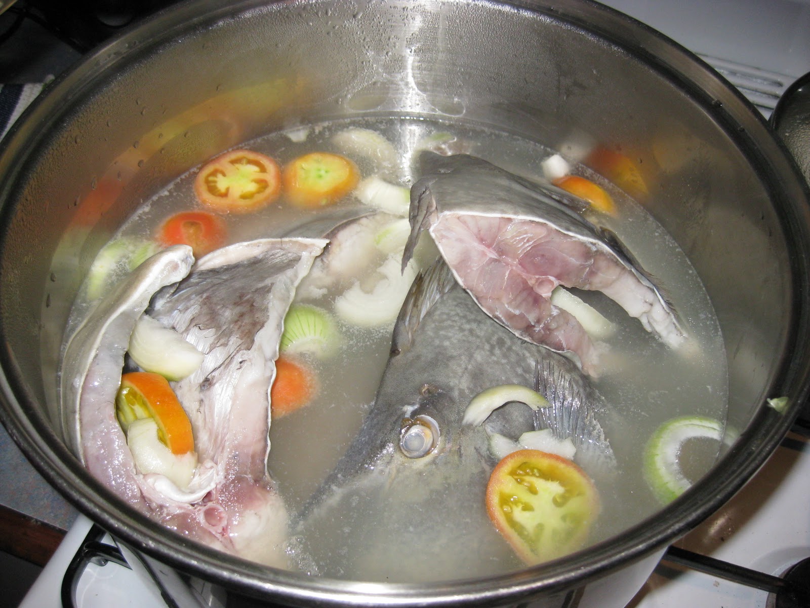 Brian in Fiji: Fijian Dinner
