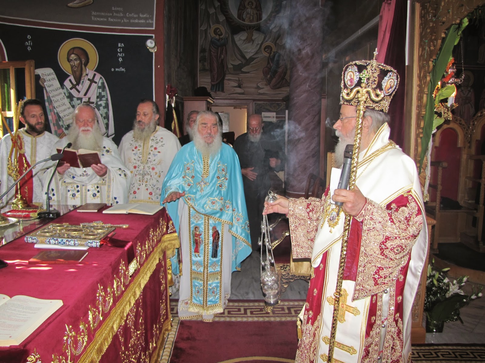 Ιερά Μονή Παναχράντου – Αγίου Παντελεήμονος: ΠΡΟΣΚΥΝΗΜΑ ΣΤΟΥΣ ΑΚΡΙΤΕΣ ...