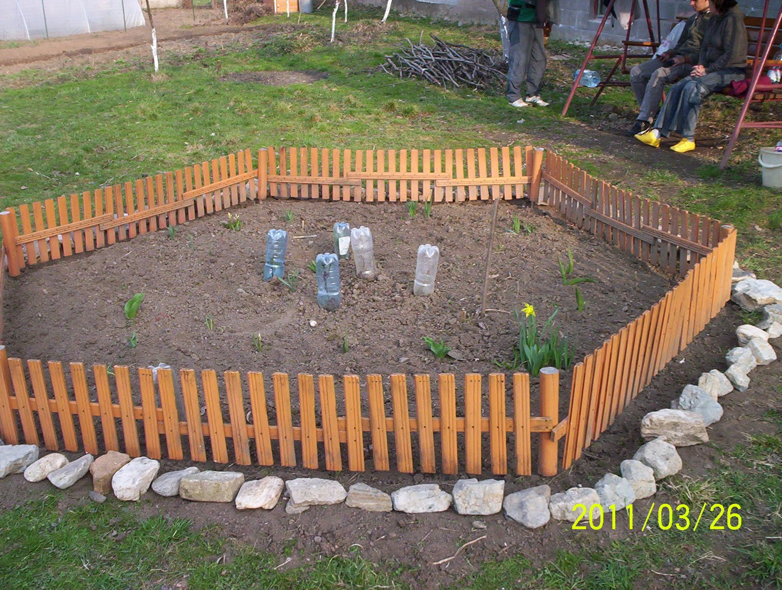 Despre gradini si alte cele: Gradinita de flori