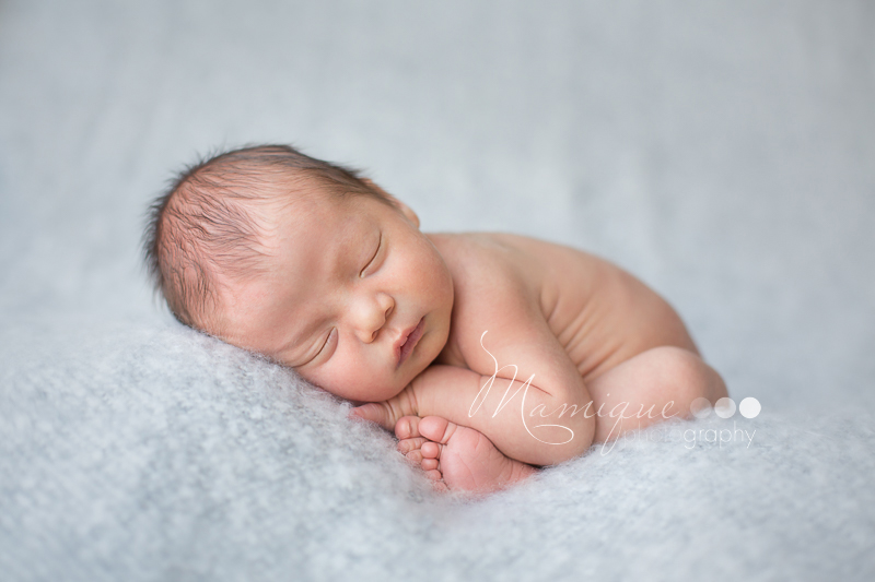 Mamique - Vancouver Newborn and Maternity Photography
