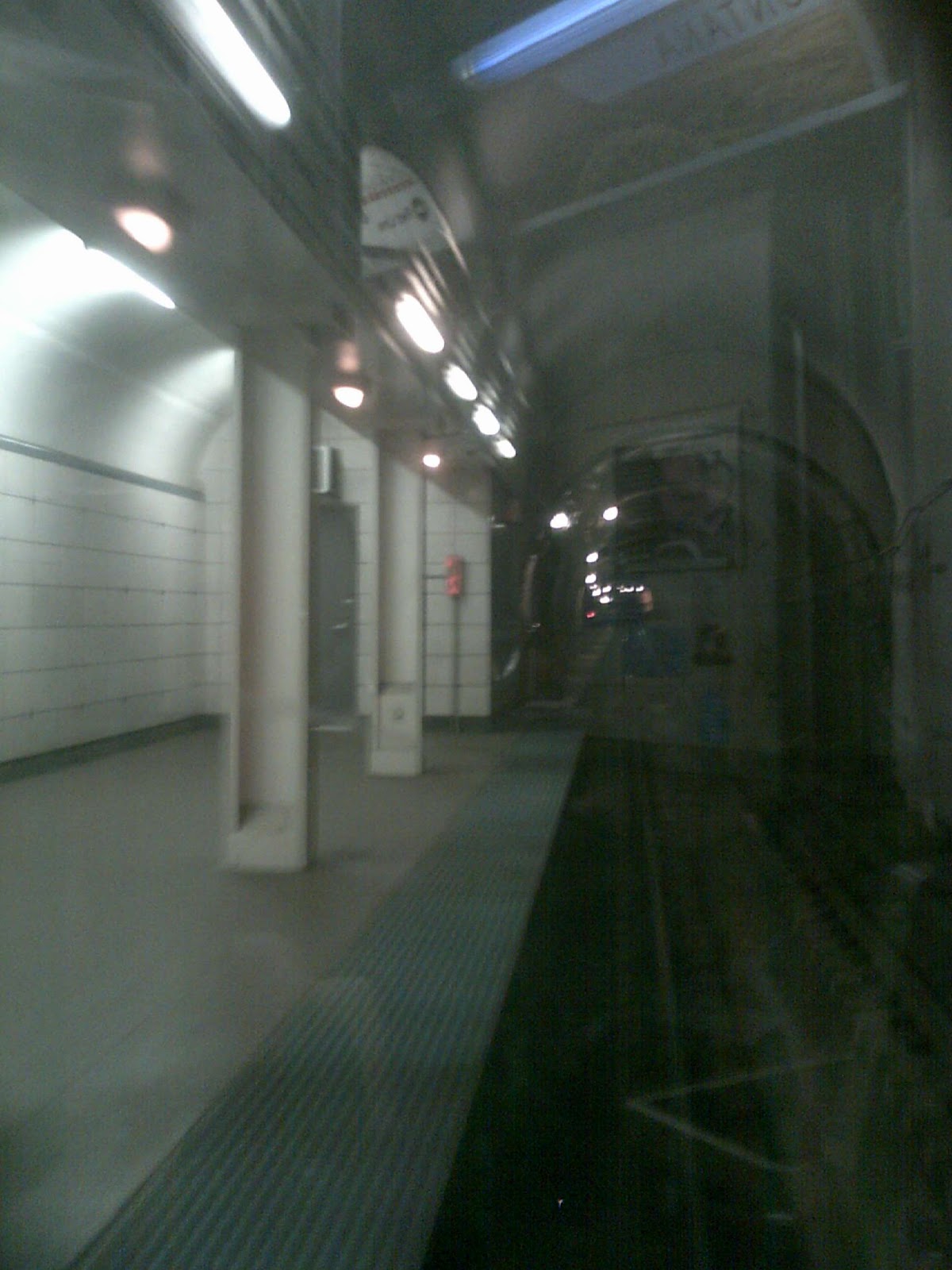 FRANKENSTEIN1959: From Armitage to Chinatown, The Red Line Underground