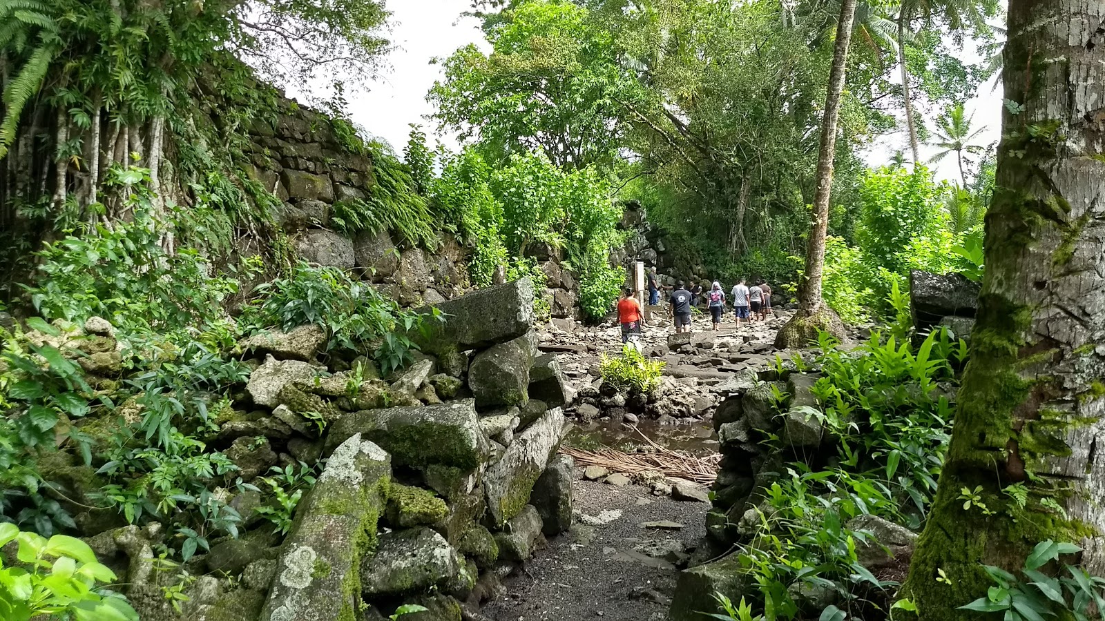 Field trip to Leluh ruins to gather GPS data