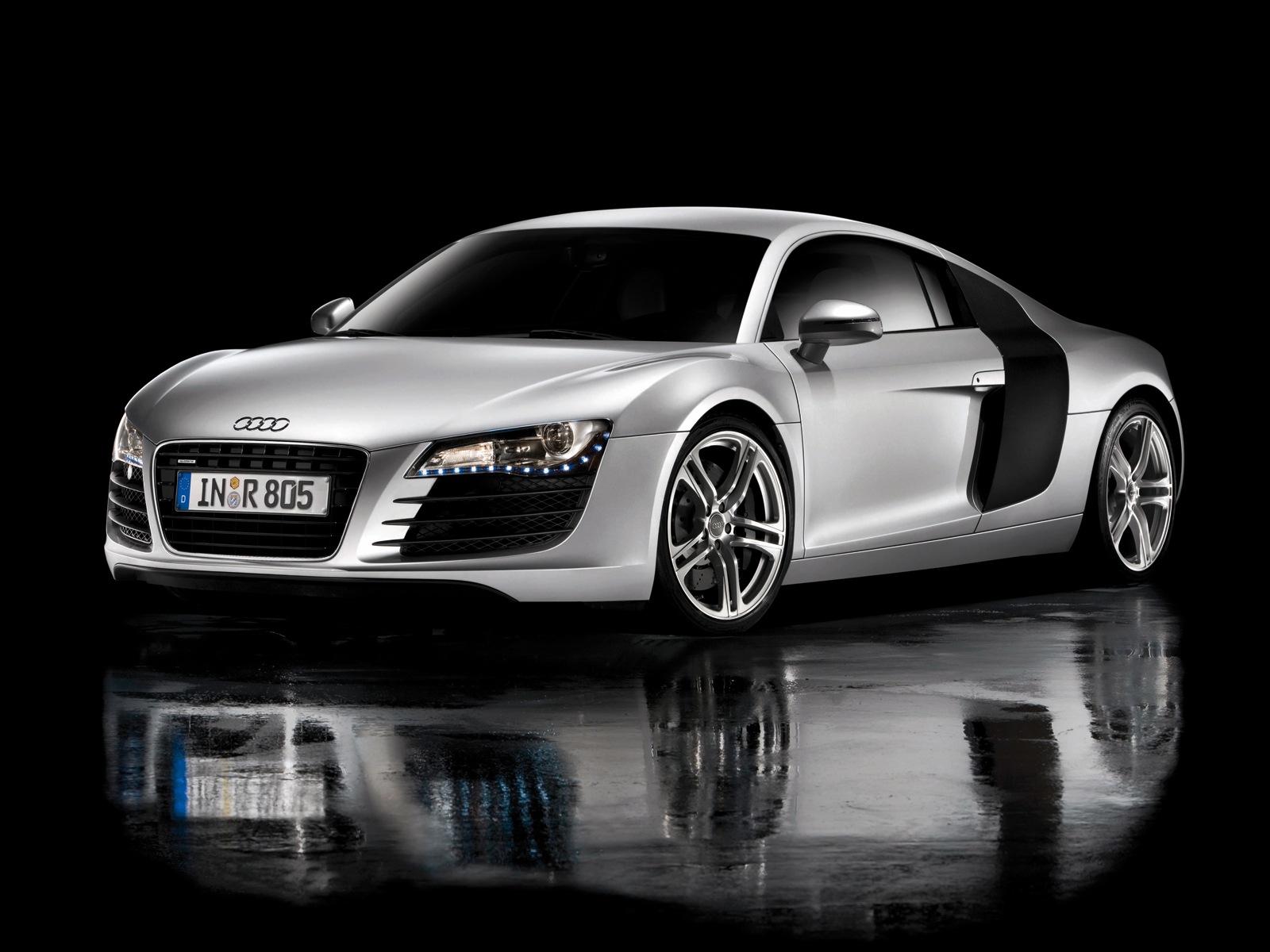Automobile zone: AUDI R8 MODELS