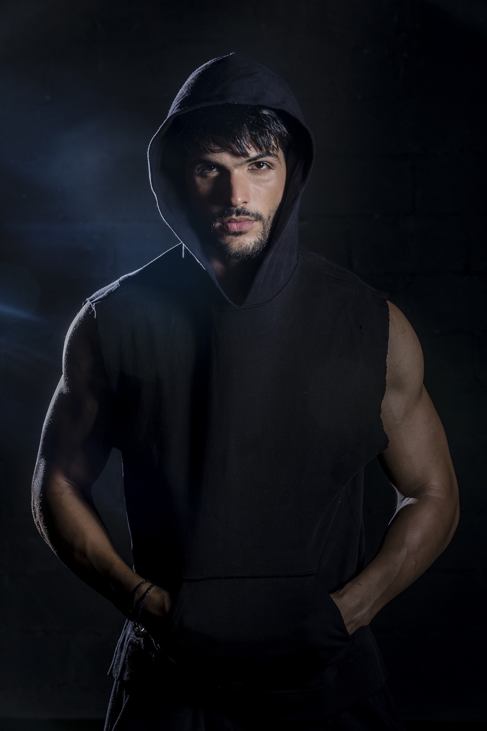 Ex-BBB Lucas Fernandes faz ensaio sensual e exibe seu corpo escultural ...