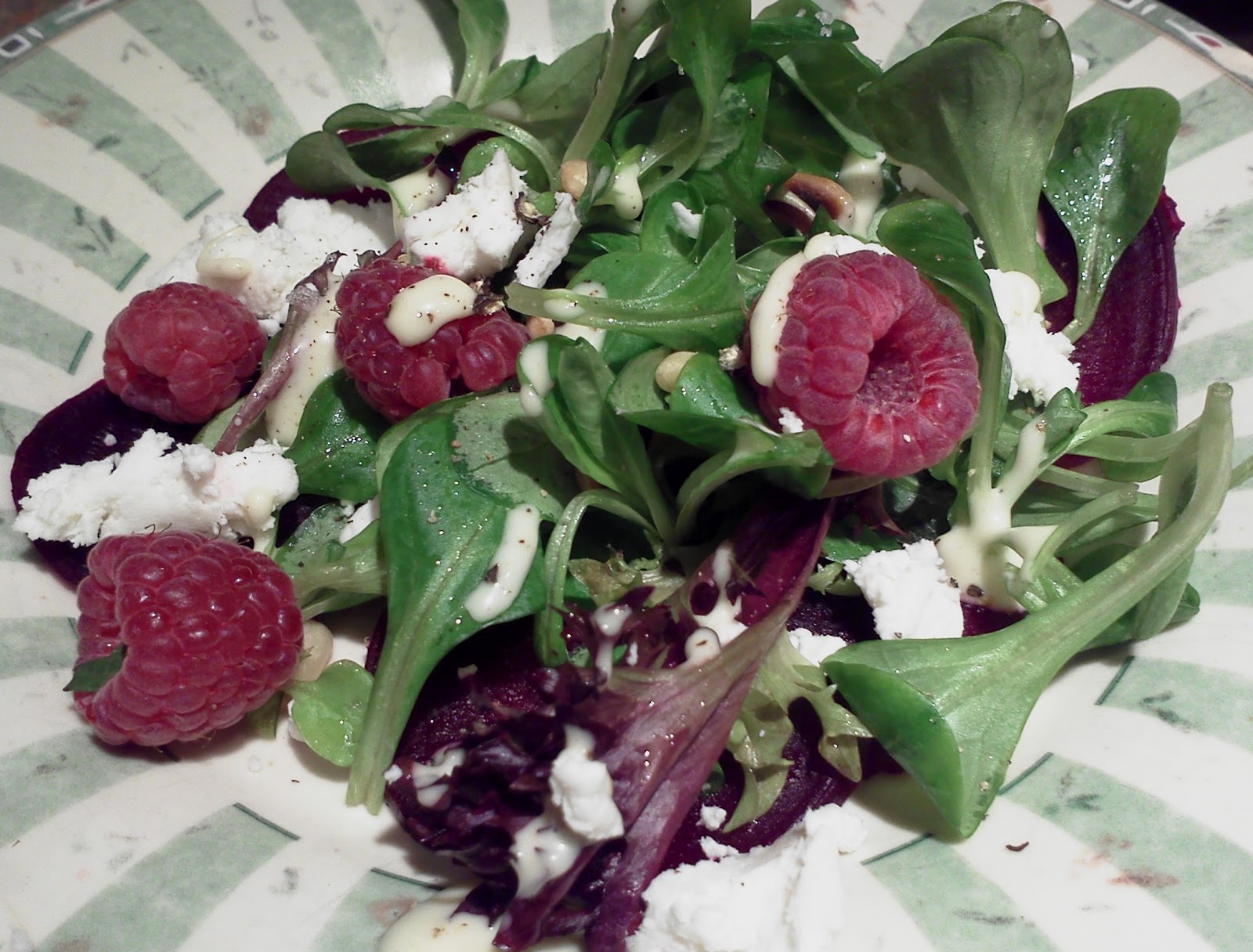 Plaisir&Gourmandises: Salade de betteraves au fromage de chèvre