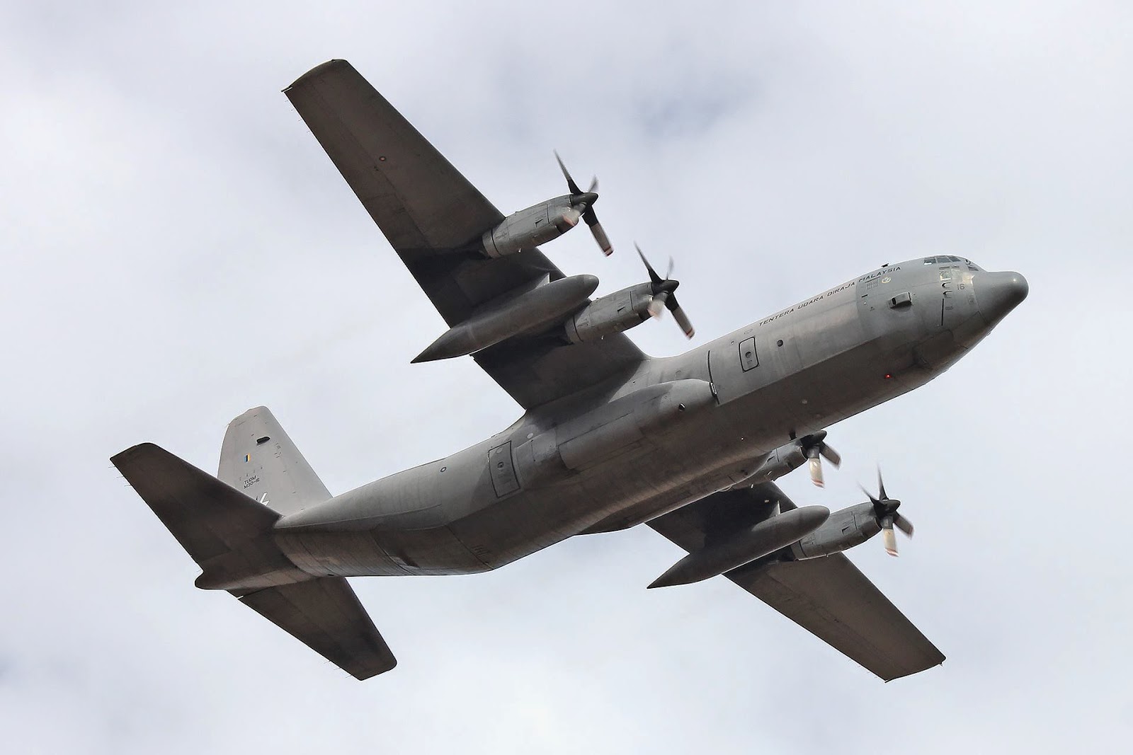 DEFENSE STUDIES: Esterline CMC Readies Malaysian C-130 Upgrade