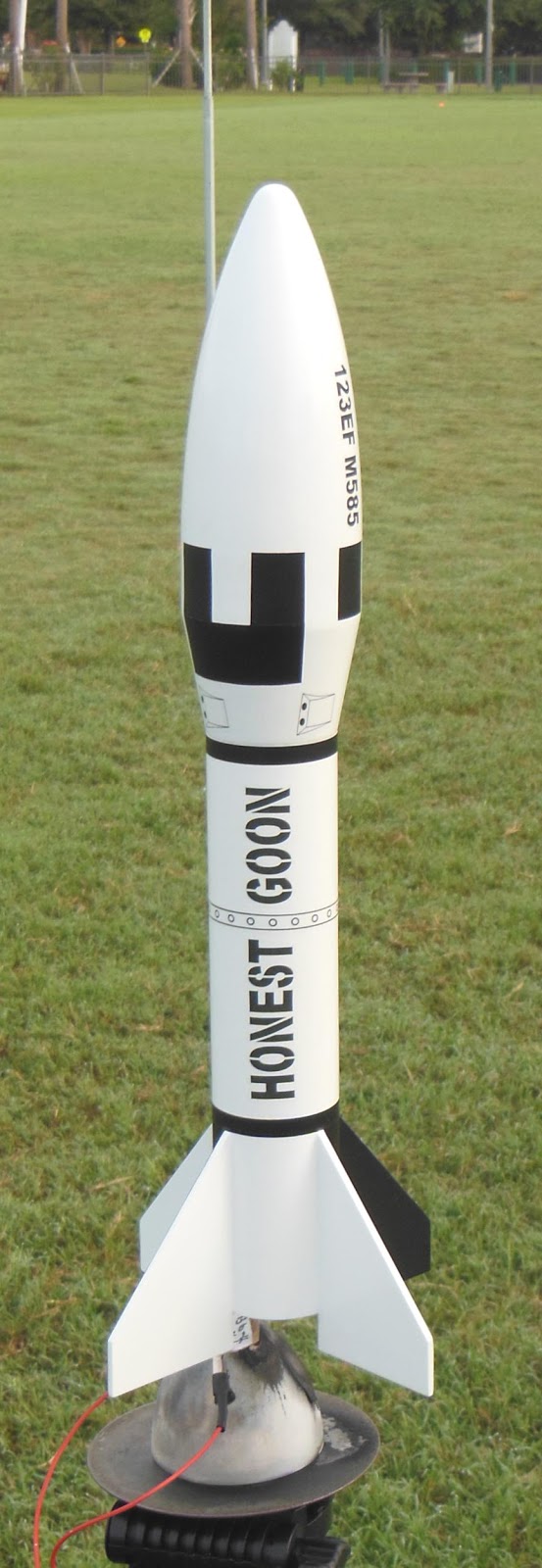 Model Rocket Building: Honest Goon - Refinish - Finished