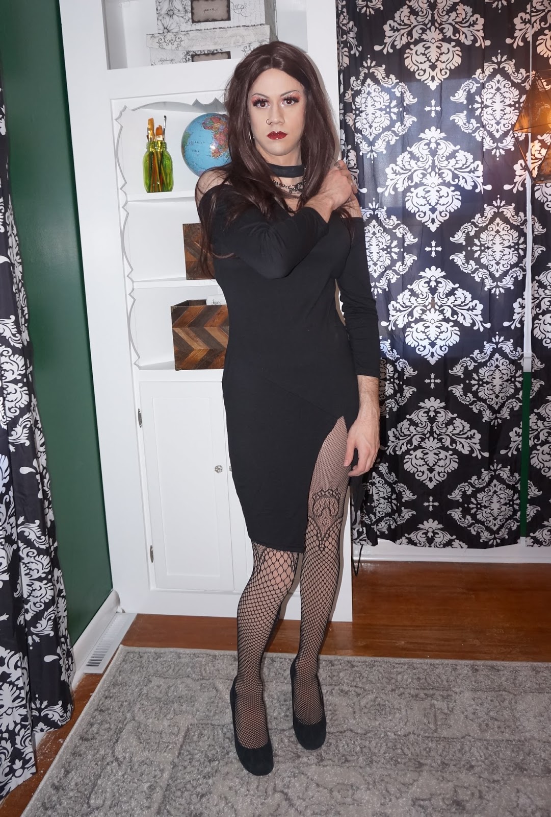 The Femulate Lifestyle: Maybe A Little Something For Going Out? 287