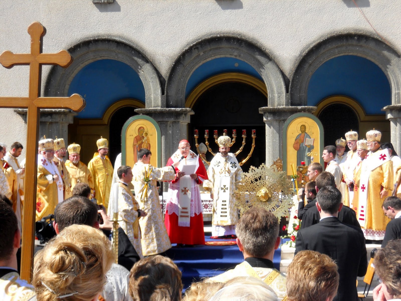 New Liturgical Movement: Divine Liturgy Celebrated in Rome by the New ...