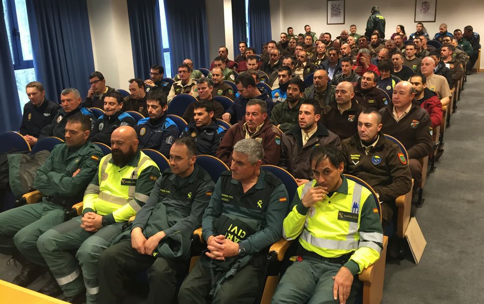 FTSP USO Las Palmas: Curso en la Agasp de persecución y cacheo policial