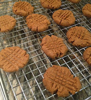 WHOLE FOODS PLANT BASED - WFPB N(o)il: HEALTHY PEANUT BUTTER COOKIES ...