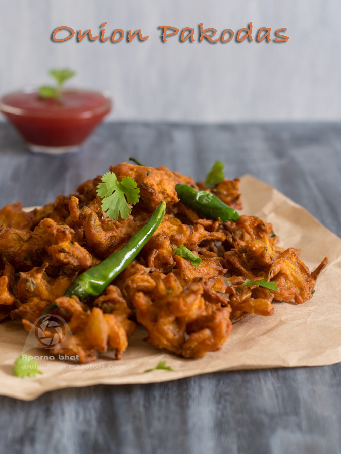 Kanda Bhaji/Onion Pakodas ~ Flavors N Colors