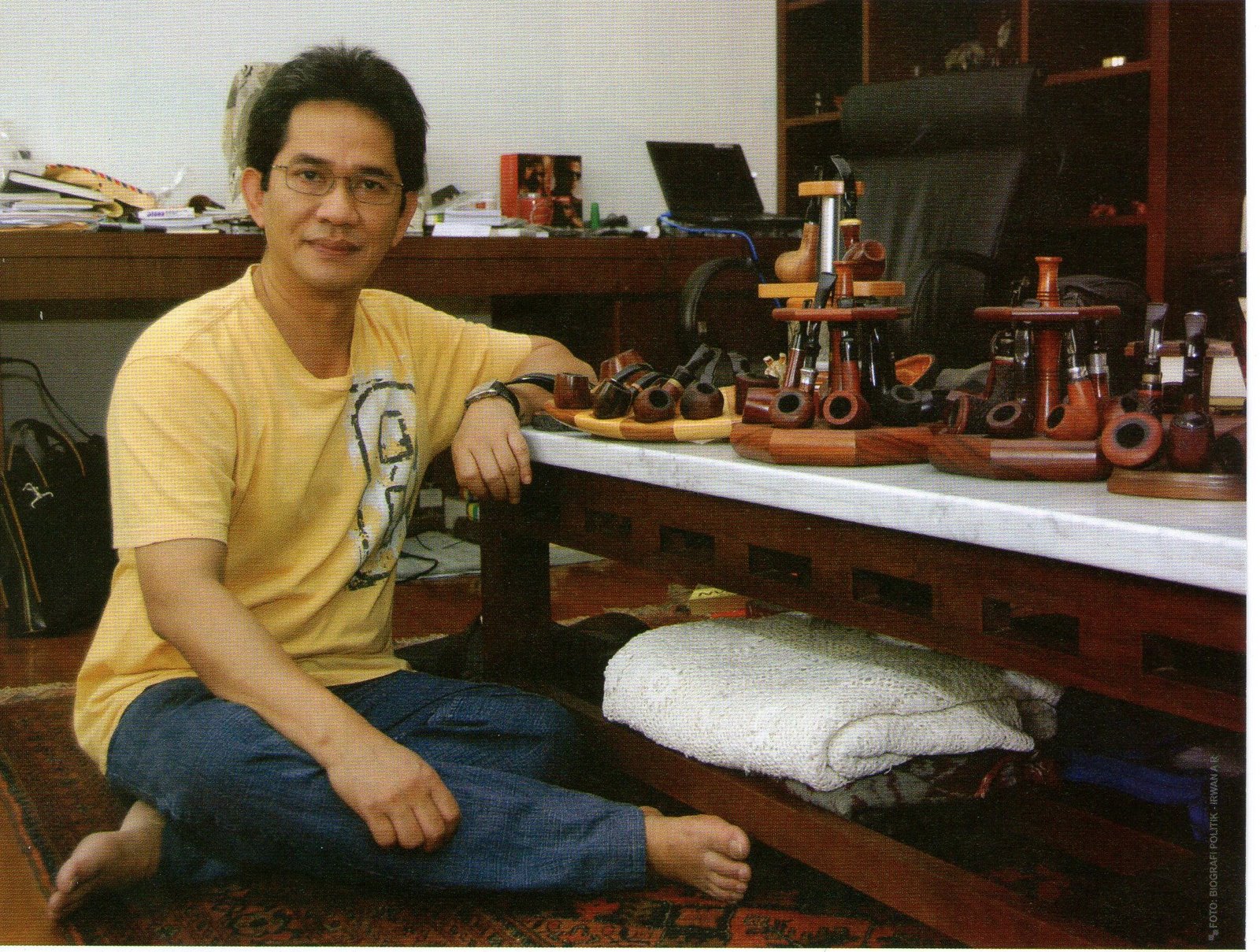 Dobel Y, Yes: Foto-foto Aktivitas Keseharian Dr. Yusron Ihza, LLM